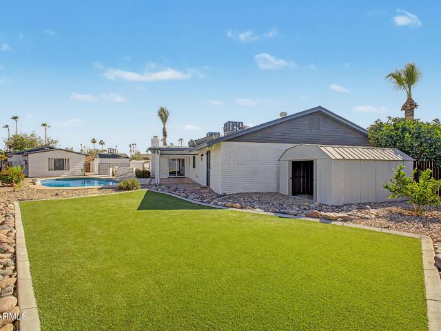1969 E DUKE Drive