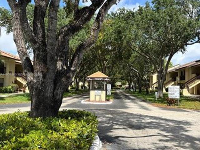 1969 SW 15th St Apt 93, Deerfield Beach, FL 33442