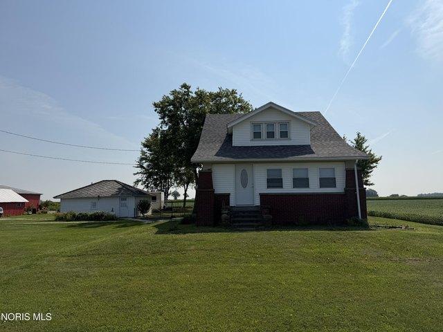 19600 Dunbridge Rd, Bowling Green, OH 43402