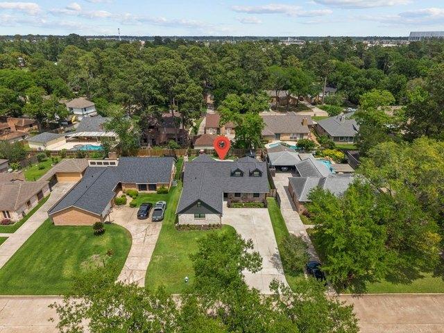 19602 Dianeshire Dr, Spring, TX 77388