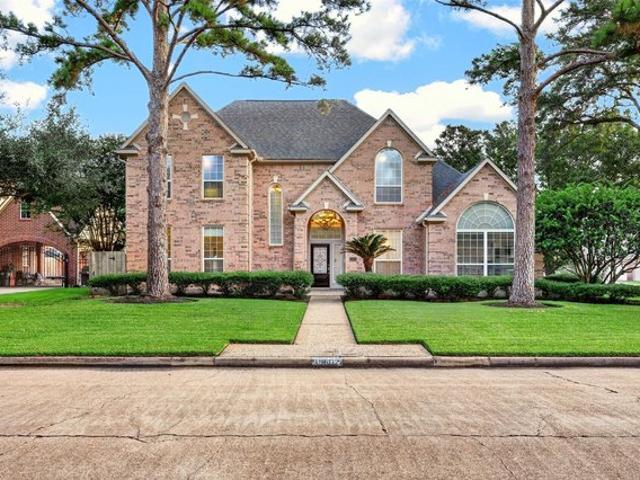 19602 Laurel Park Ln, Houston, TX 77094
