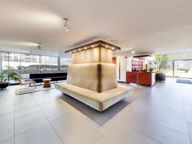 1960 N Lincoln Park West Avenue # 408