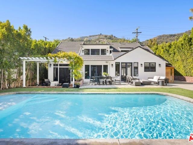 1960 Coldwater Canyon Drive