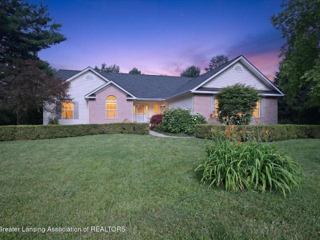1960 Deerwood Circle