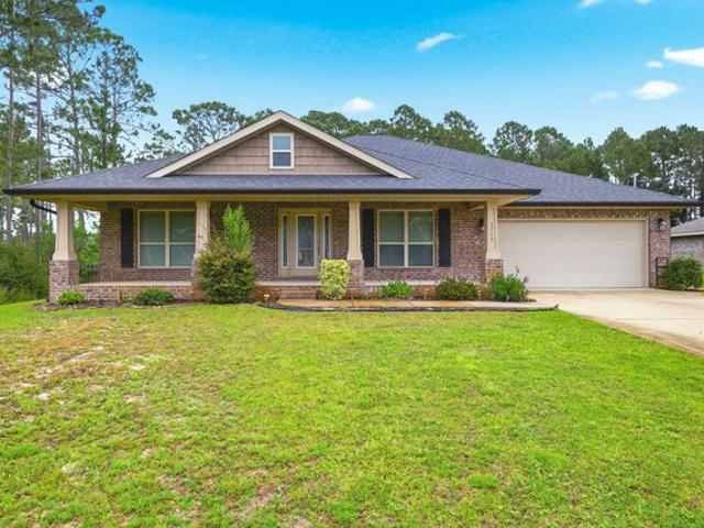 1960 Edgewood Dr, Navarre, FL 32566