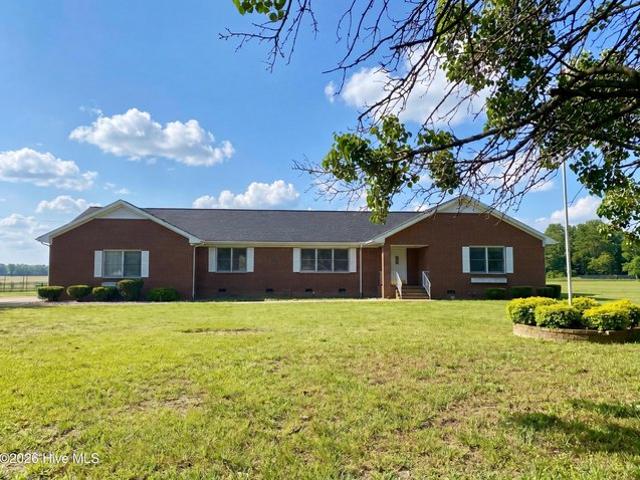 1960 Edwards Fork Rd, Scotland Neck, NC 27874