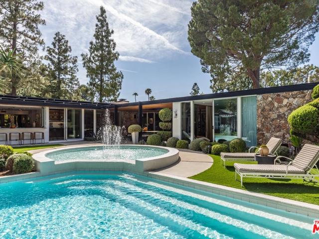 1960 Loma Vista Dr, Beverly Hills, CA 90210 | MLS #26704 | Compass