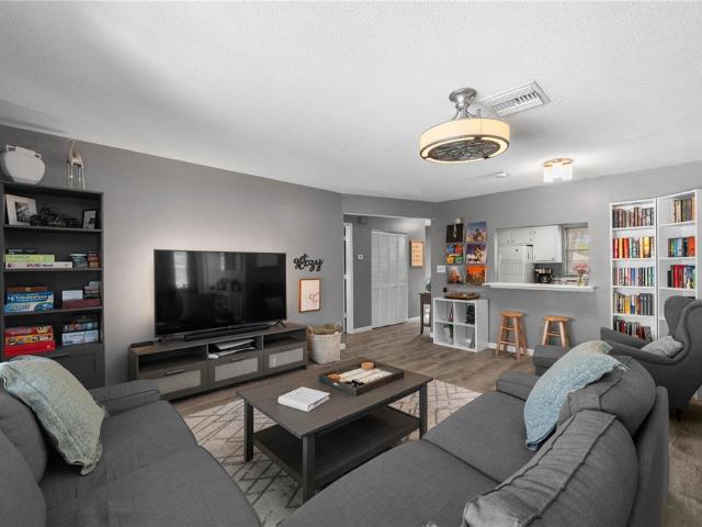 1960 Union St, Unit 28, Clearwater, FL 33763 | MLS #TB8492