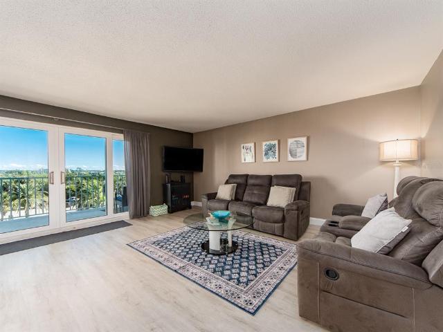 19610 Gulf Blvd, Unit 303, Indian Shores, FL 33785 | MLS #TB8462 | Compass