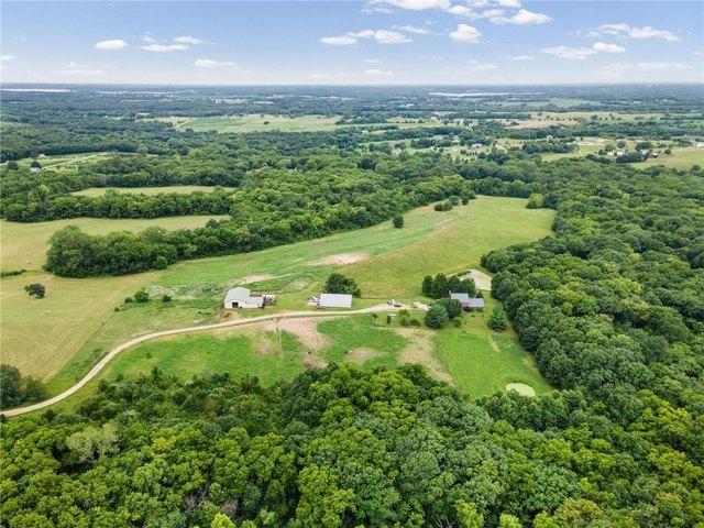 19618 Neth Rd, Trimble, MO 64492