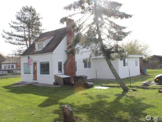 1961 Rayhorst Rd, Ferndale, WA 98248