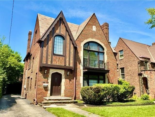 19627 Winslow Rd, Shaker Heights, OH 44122