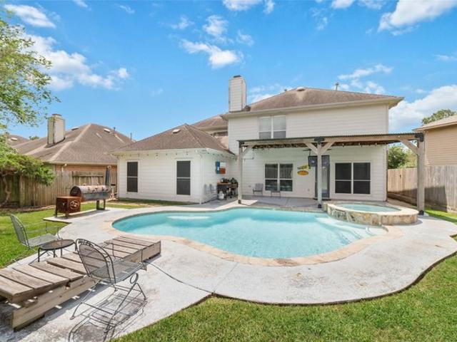 19630 Nara Vista Dr, Tomball, TX 77377