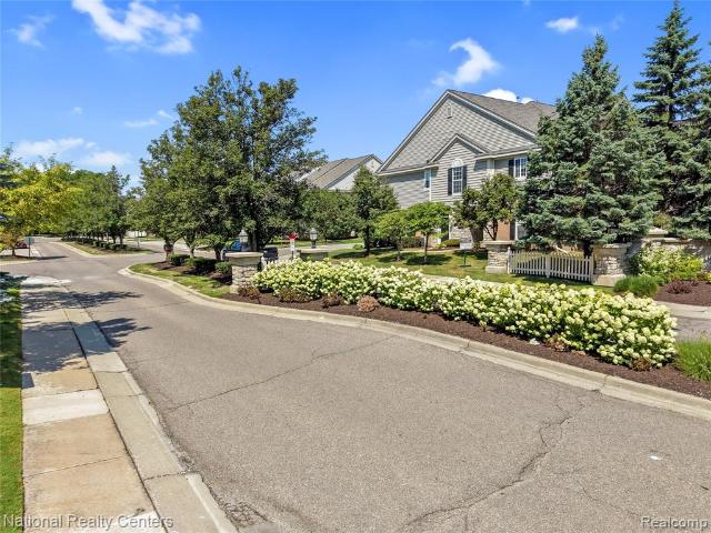 1963 Knollwood Drive