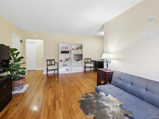 196 3 th Avenue 1