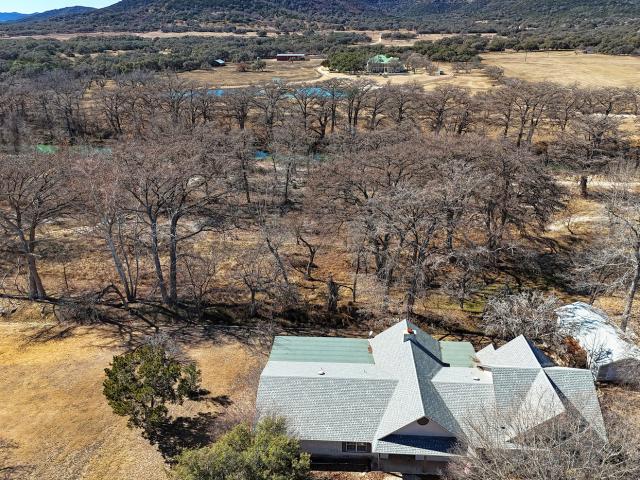 196 Canal Cir Dr, Rio Frio, TX 78879 | MLS #1938