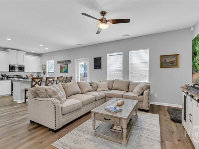 196 Chapel Lk S, Savannah, GA 31419