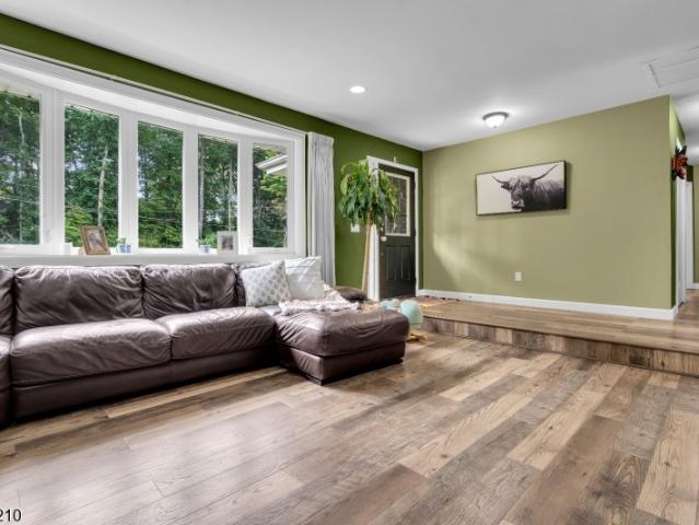 196 Asbury Anderson Road