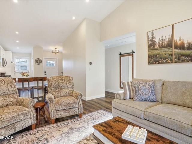 196 Barlow Circle # 35