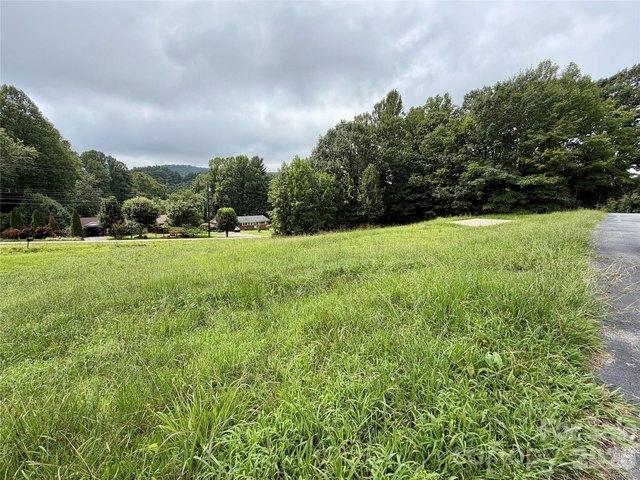196 Beaman Rd E, Marion, NC 28752