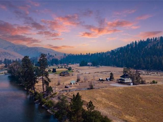 196 Gold Creek Loop Rd, Carlton, WA 98814
