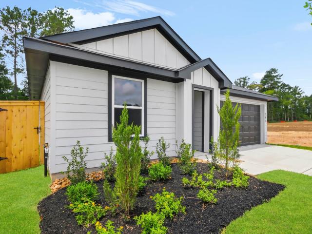 196 Golden Eagle Boulevard