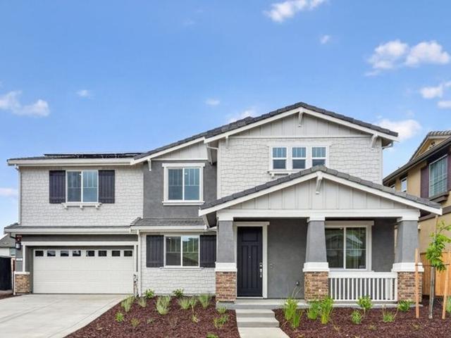 196 Golden Gate Ln, Vacaville, CA 95687