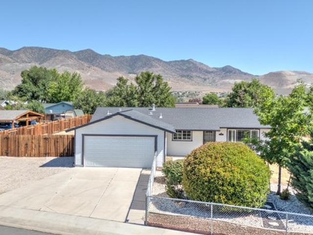 196 Gordon Ln, Dayton, NV 89403