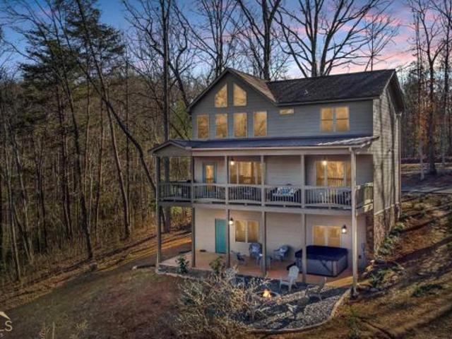 196 Grayson Point, Blue Ridge, GA 30513