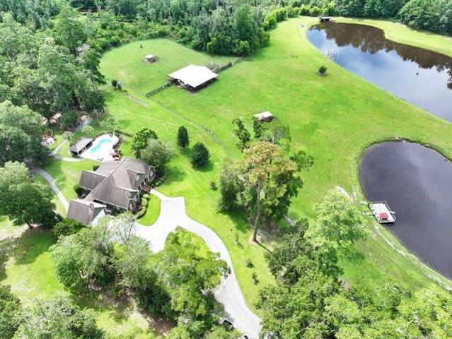 196 Doe Run Dr, Cairo, GA 39828
