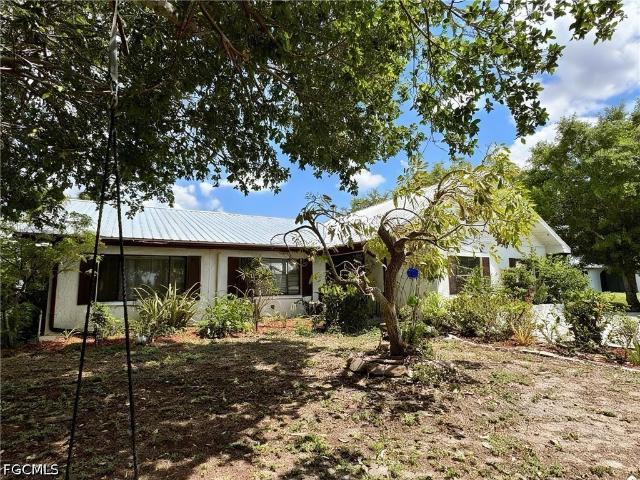196 E Mariana Ave, North Fort Myers, FL 33917 | MLS #2026015