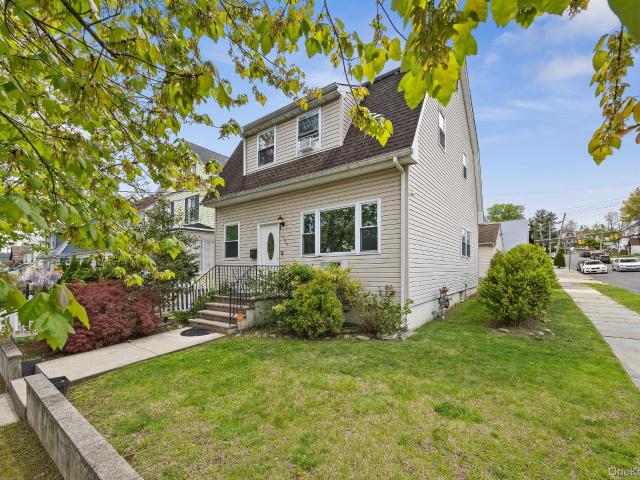 196 Hillside Ave, Mount Vernon, NY 10553 | MLS #992903 | Compass