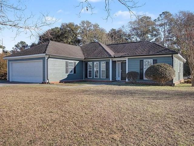 196 Huntingdon Dr, Leesburg, GA 31763