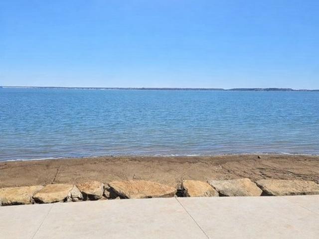 196 Johnston Ln, Runaway Bay, TX 76426