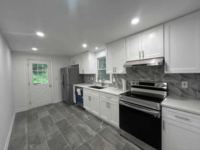 196 Oakland Valley Road