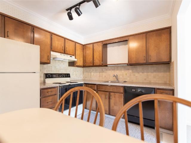 196 Old River Road 5B East