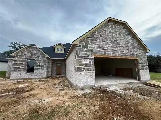 196 LAKEVIEW CIR, PILOT POINT, TX 76258 Single Family Residenc.