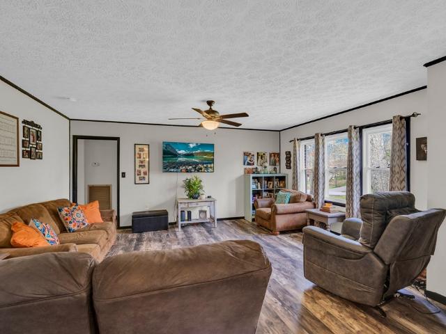 196 Malver Dr