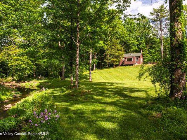 196 Maple Ave, Acra, NY 12405