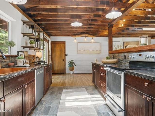 196 Meadow Ln, Stateline, NV 89449