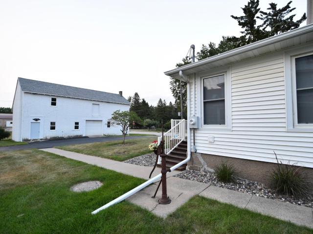 196 Mill Street