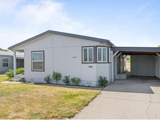 196 ne 11th ave