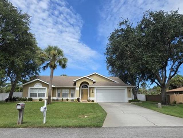 196 Nemo Cir NE, Melbourne, FL 32907