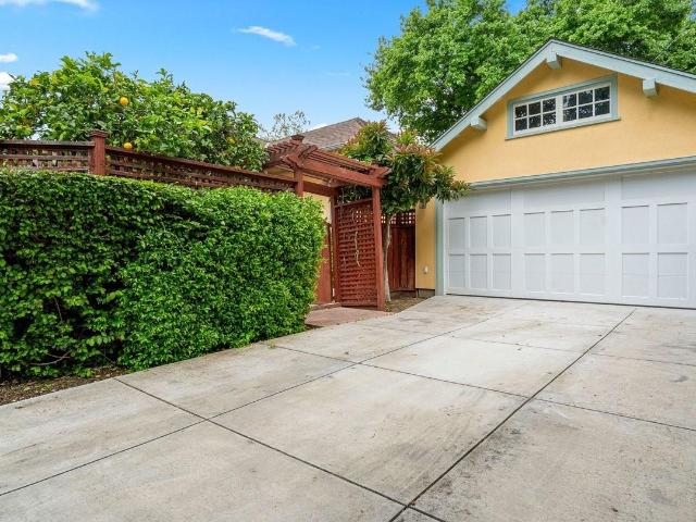 196 S 14th Street