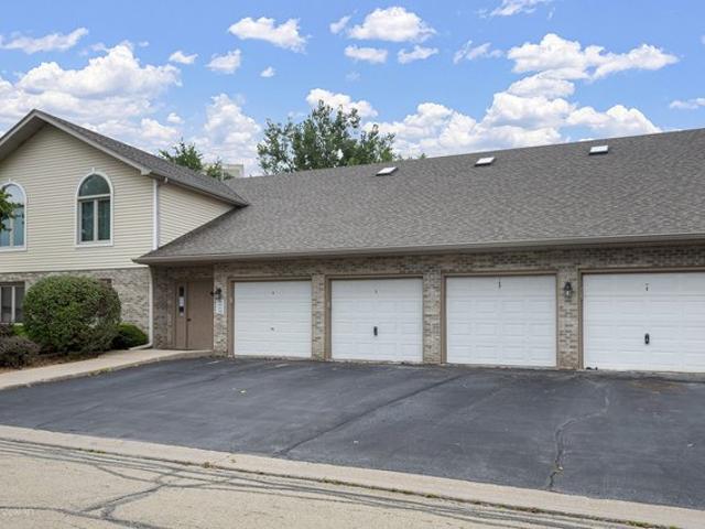 196 Saenz Ln Unit D, Joliet, IL 60436