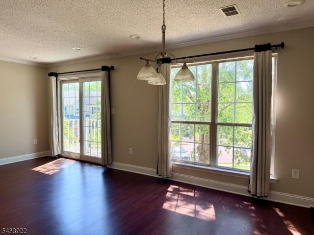 196 Sapphire Ln