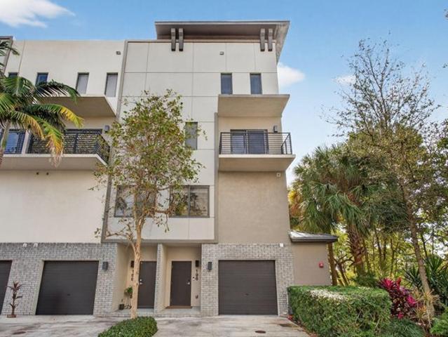 196 SE 4th Ter Unit K1, Pompano Beach, FL 33060