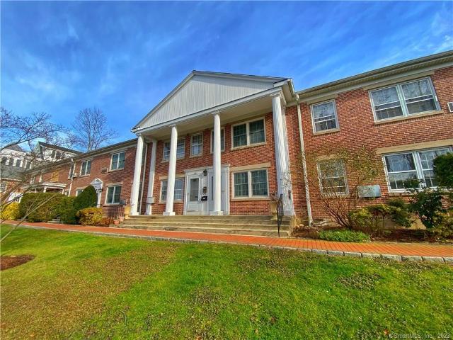 196 Park St, Unit 8, New Canaan, CT 06840 | MLS #24165