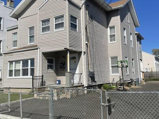 196 Park St, Bridgeport, CT 06608