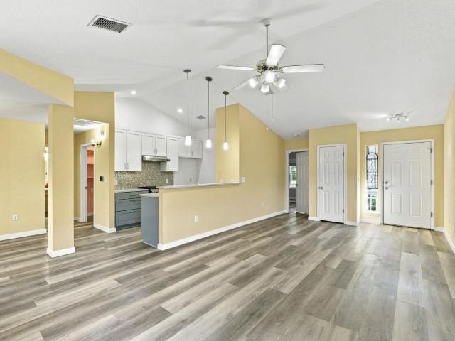 196 Prairie Springs Loop